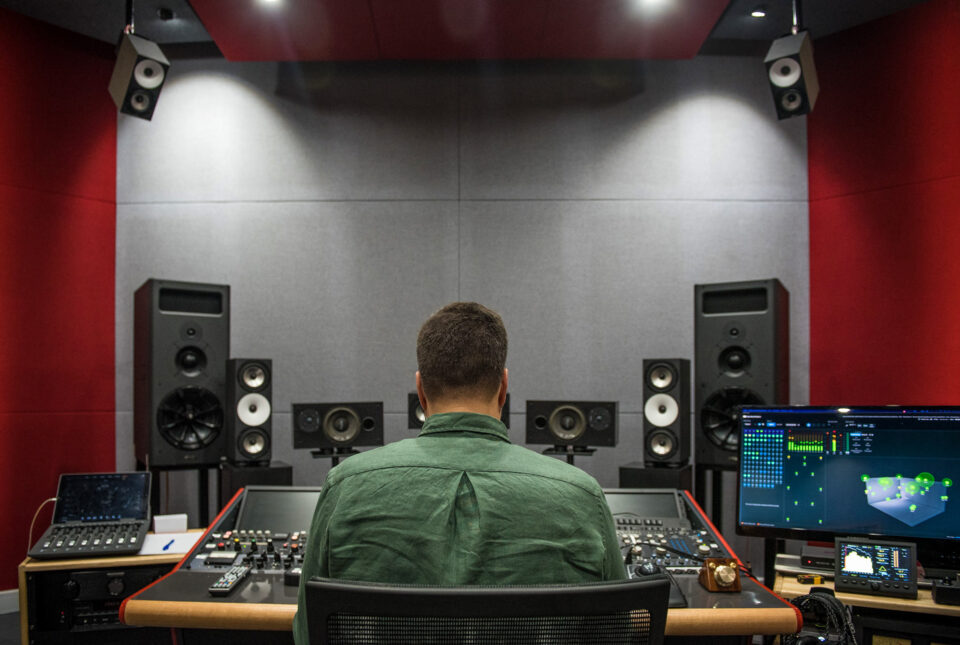 Stereo vs Surround vs Dolby Atmos - What’s The Difference? — Studios 301